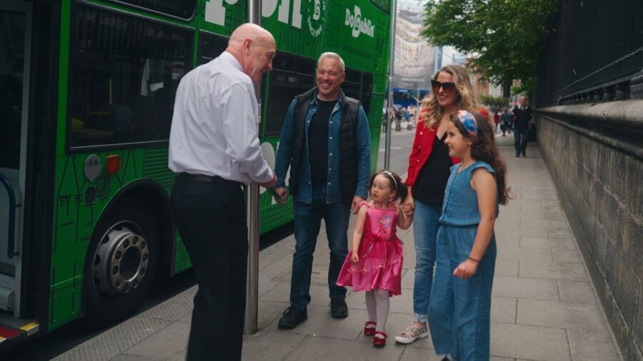 Dublin: Airport Transfer and Hop-On Hop-Off Bus Ticket