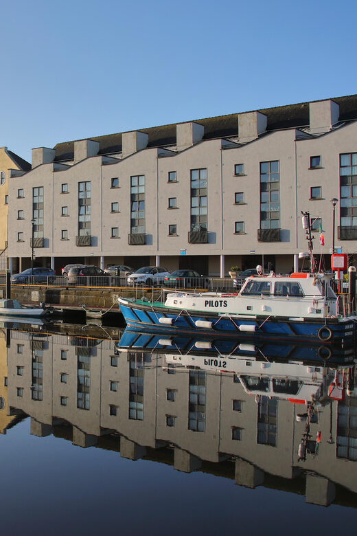 Dublin: Cliffs of Moher, Doolin, Burren, and Galway Day Trip - The Transport and Organization