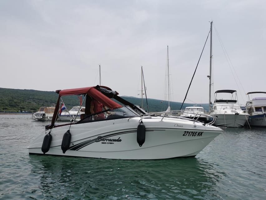 Dunat/Krk: Rent a boat Oki Barracuda 585