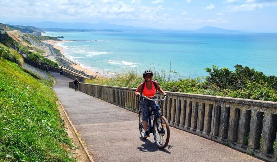 E-bike Guided Tour Biarritz & small villages