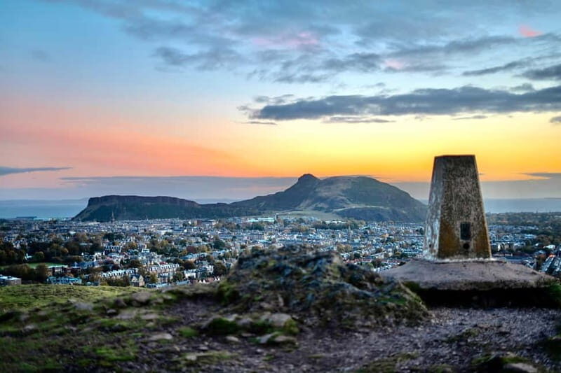 Edinburgh: Arthur's Seat Hike with Mountain Guide