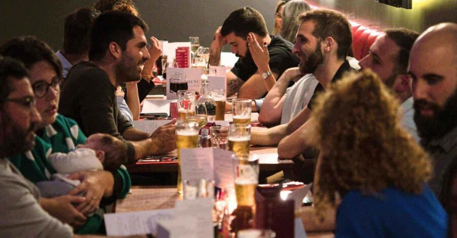 Edinburgh: Scottish Dinner and Folk Music Experience