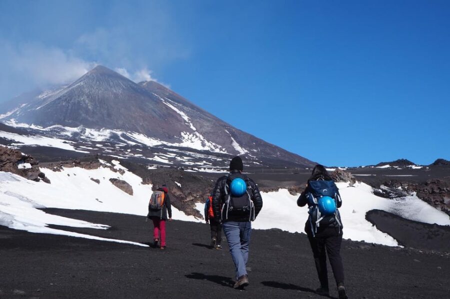 Etna 3000m: High altitude trekking
