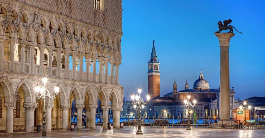 Evening Walking Tour with optional motorboat Ride - The Value of This Tour