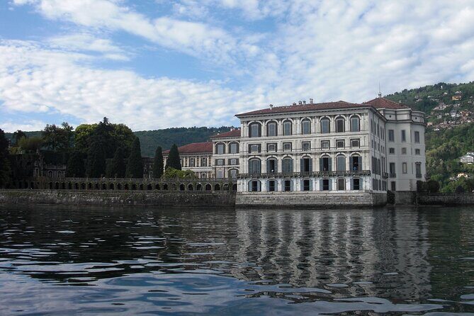 Exclusive tour of isola Bella with private boat cruise