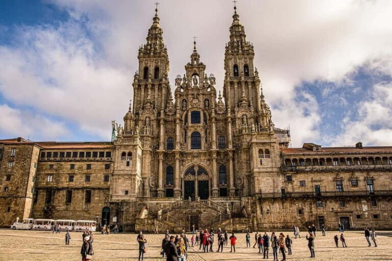 Excursion from A Coruña to Santiago de Compostela - Cruise-ship passengers only - An In-Depth Look at the Experience
