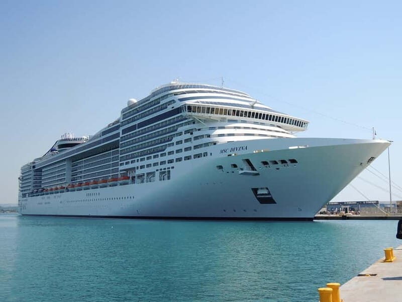Excursion from Vigo to Santiago de Compostela - Cruise-ship passengers only