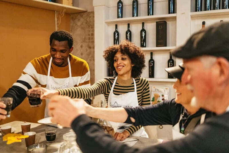 Florence: Premium Pasta and Gelato Cooking Class