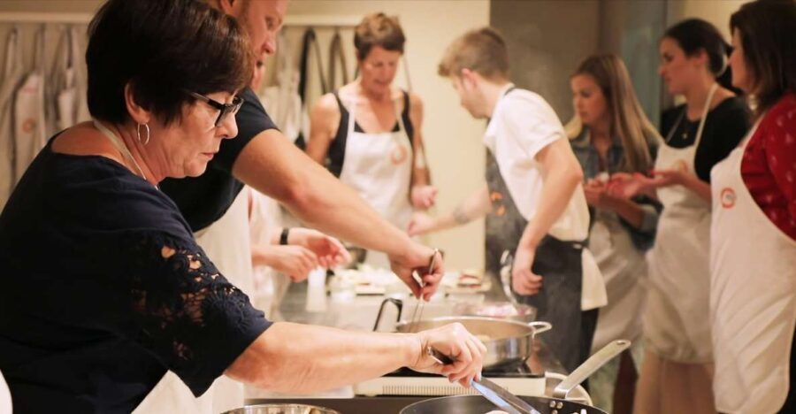 Florence: Tuscan Cooking Course with Dinner
