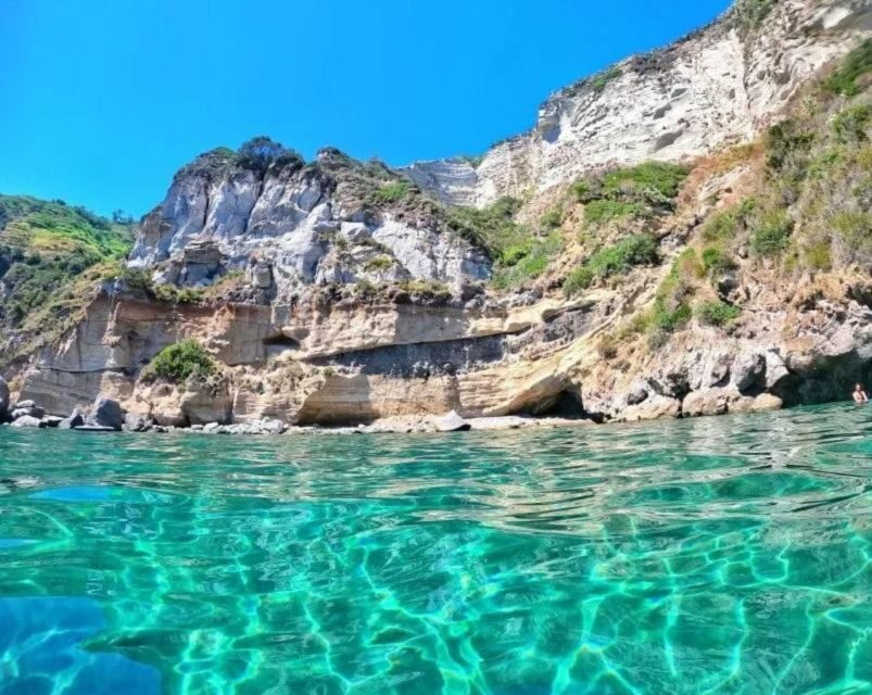 Forio: Ischia Island Boat Tour with Local Lunch and Swimming