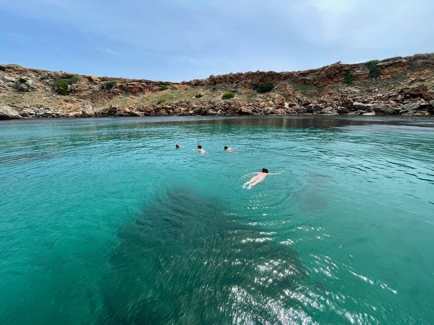 Fornells : Boat Trip to coves & beaches with snorkeling