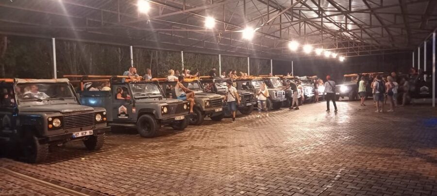 From Alanya: Night Safari Tour with Dinner and Boat Tour