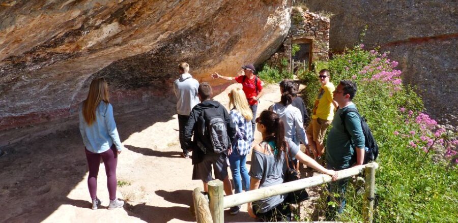 From Barcelona: Montserrat Full-Day Trip with Guided Hike