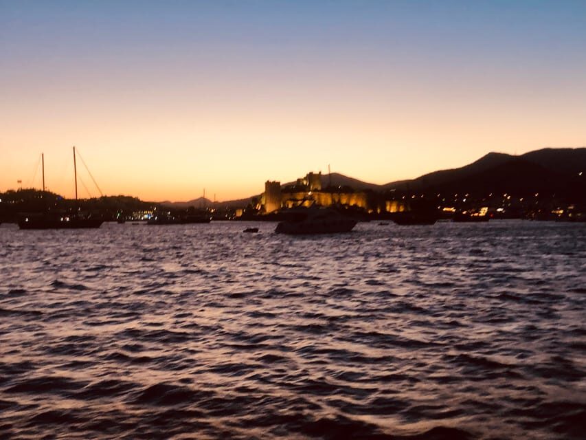 From Bodrum: Private Sunset Boat Tour with Dinner & Swimming