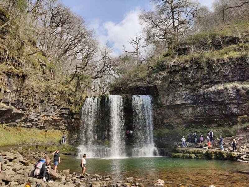 From Cardiff: Guided Hike to 6 Waterfalls in Brecon Beacons