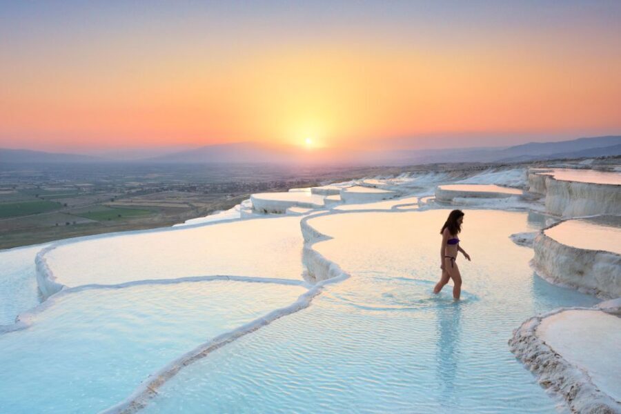 From Cesme: Private Pamukkale Day Trip with Lunch