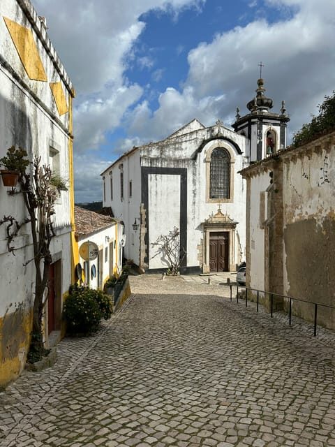 From Fátima: Batalha, Nazaré, and Óbidos Full-Day Tour