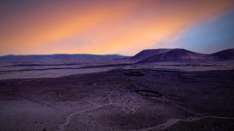 From Fuerteventura: Sunset Hike at Volcano with Scenic Views - Who Should Consider This Tour?