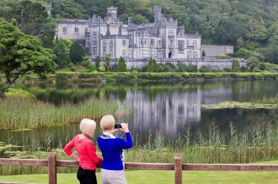 From Galway: Connemara, Kylemore Abbey or National Park Tour