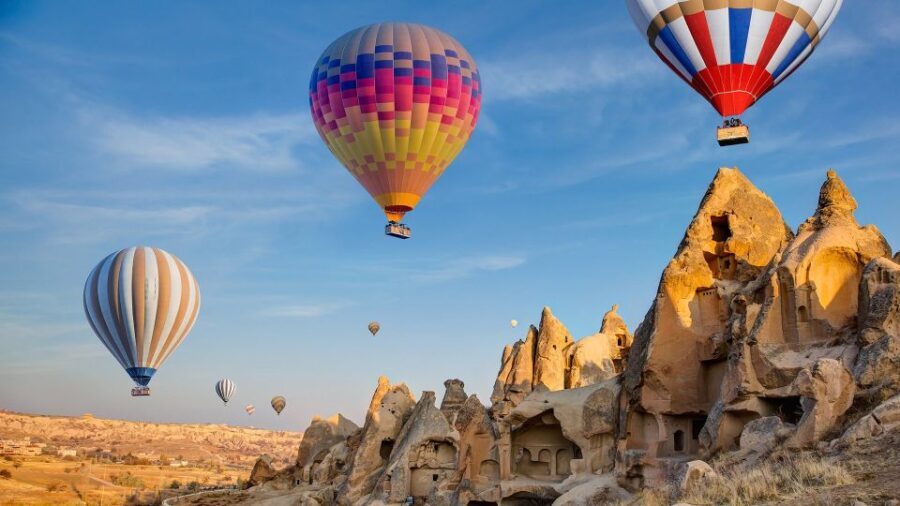 From Istanbul: Day Trip to Cappadocia with Flight & Lunch