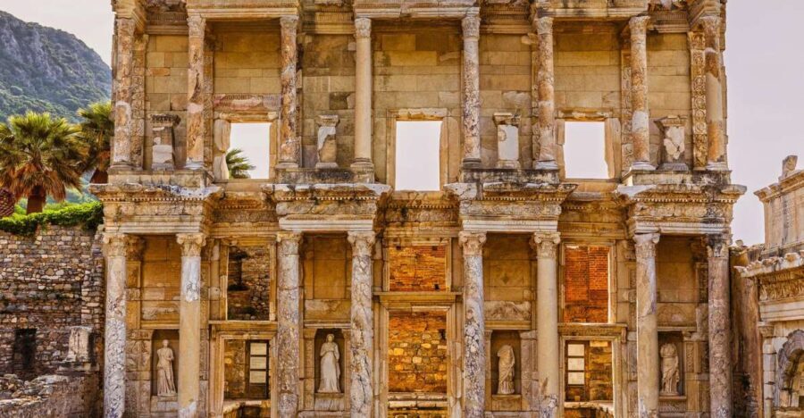 From Kusadasi: Ephesus Guided Sightseeing Tour with Lunch