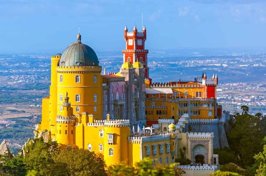 From Lisbon: Sintra, Pena Palace & Cabo da Roca Hiking Tour