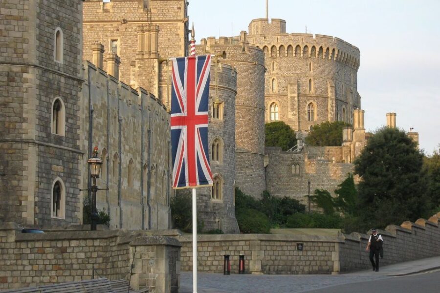 From London: Stonehenge, Windsor, and Bath Small Group Tour