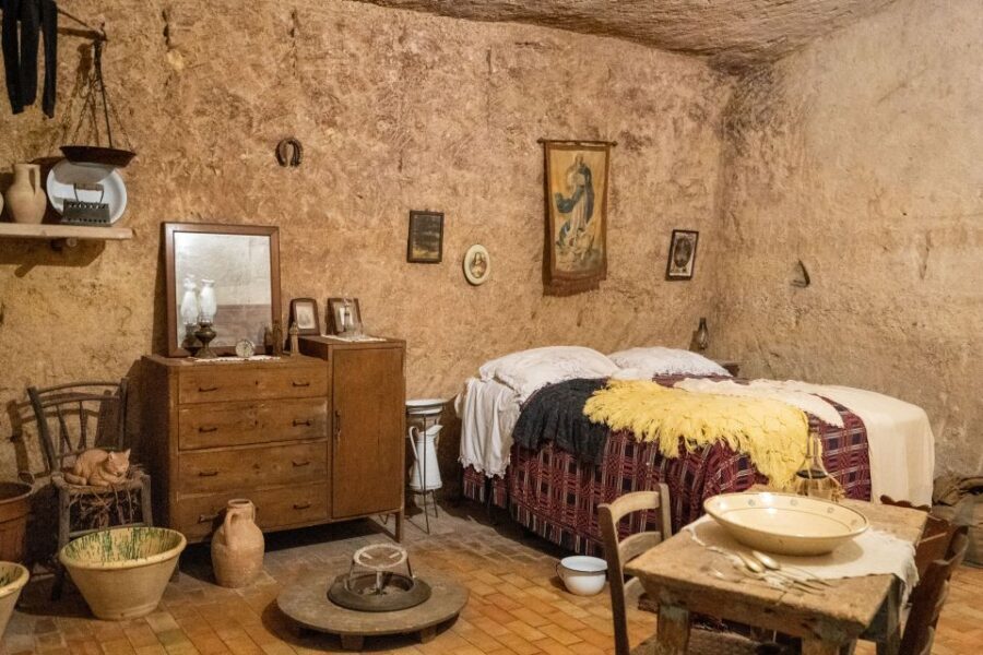 From Matera: Sassi di Matera Tour with Entry to Cave Houses