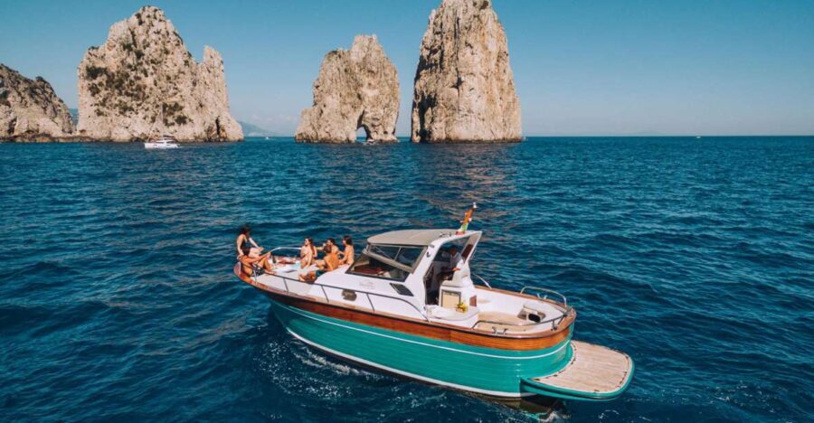 From Naples: Capri Boat Day Trip with Drinks