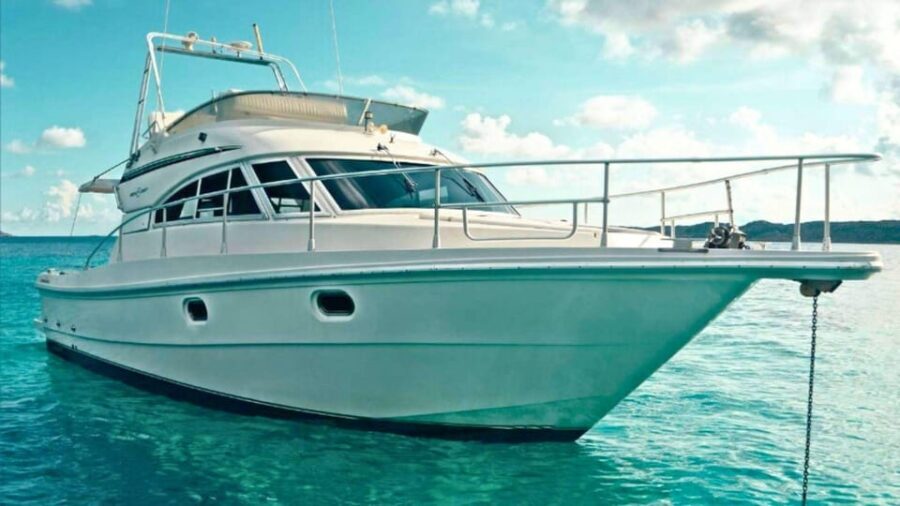 From Palau: La Maddalena Archipelago Yacht Tour with Lunch