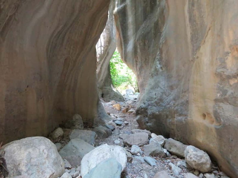 From Platanias: Guided Mountain Half day Trip with snack!