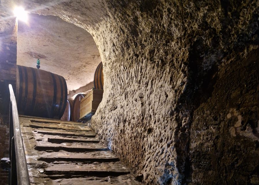 From Rome: Tuscany, Montepulciano Tour with Wine & Lunch