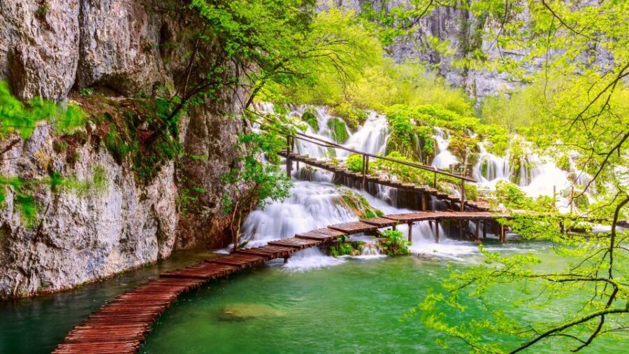 From Split: Transfer to Zagreb with Stop at Plitvice Lakes
