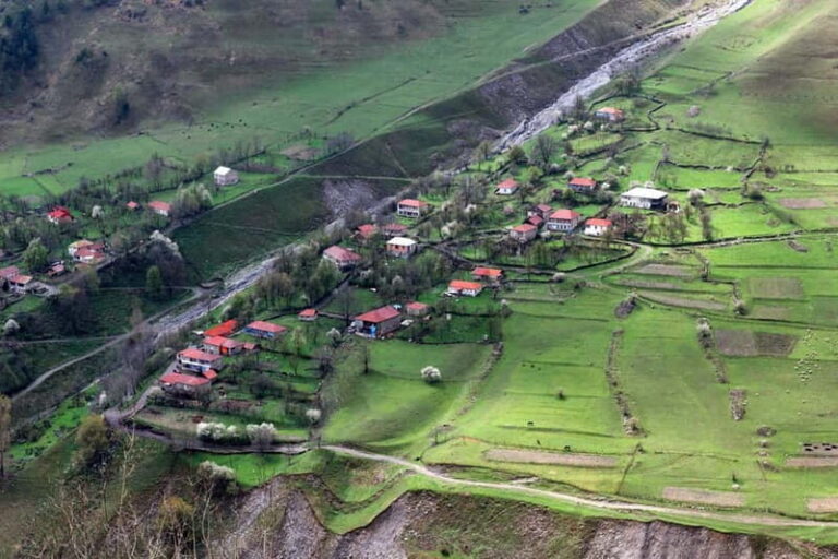 From Tbilisi: Ananuri, Gudauri, and Kazbegi Day Trip - Considerations and Practical Details