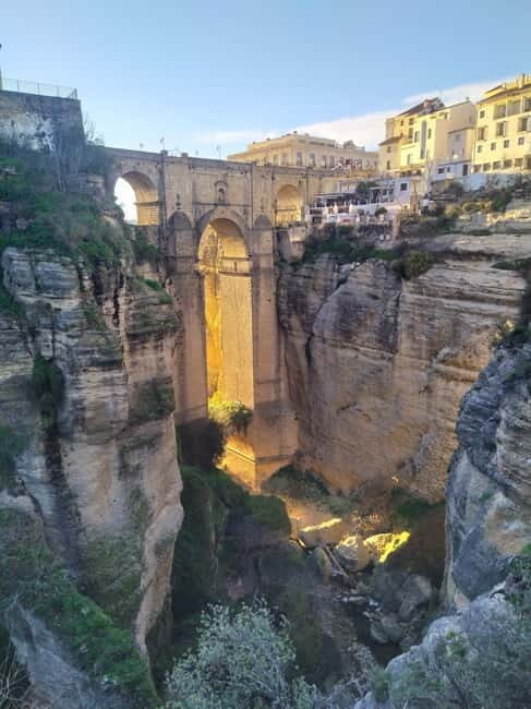 From Torremolinos: Ronda and Setenil de las Bodegas Day Trip