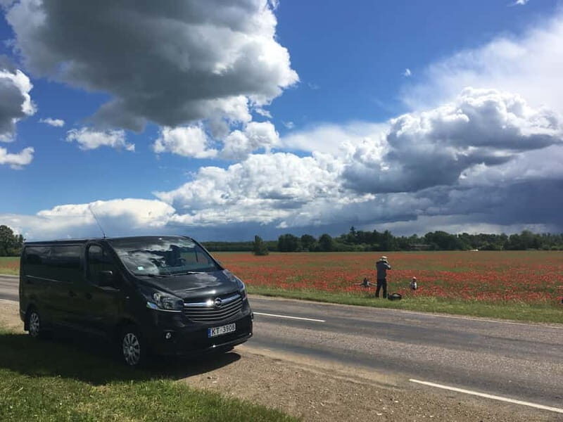 From Vilnius: Private Transfer to Riga with Sightseeing