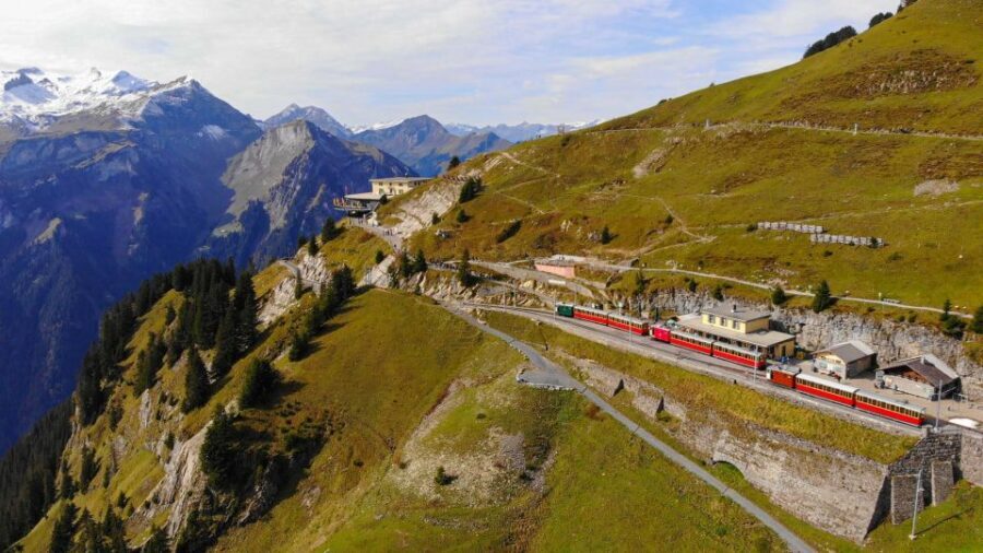 From Zurich: Grindelwald and First Cliff Walk Day Trip