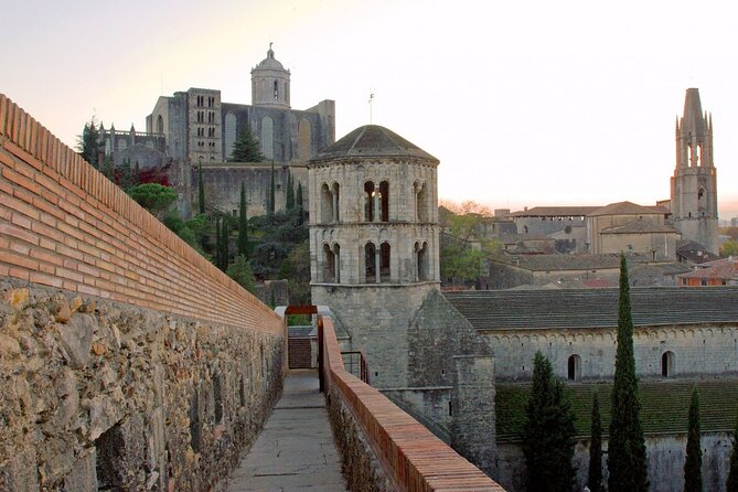 Full Day Girona and Besalu Private Tour - Exploring Girona and Besalú: A Closer Look