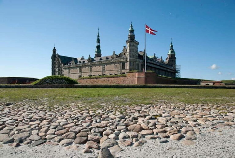 Full-Day Tour; Castle, Palace, Cathedral and Viking Ships - The Itinerary Breakdown