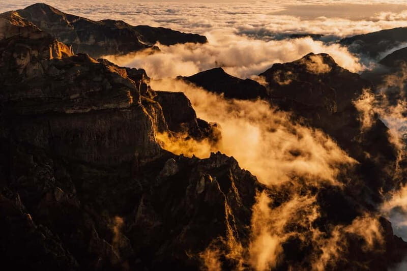 Funchal: Sunset at Pico do Arieiro & part PR1 Hike Transfer