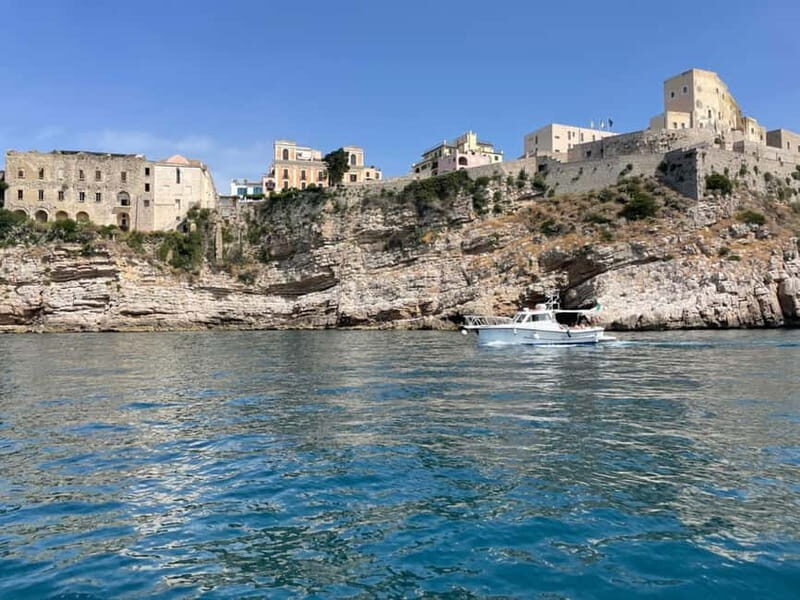 Gaeta: Guide Boat Tour of Peninsula