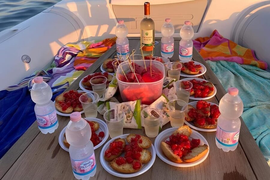 Gallipoli - Porto Selvaggio Torre Uluzzo Boat Tour +Aperitif