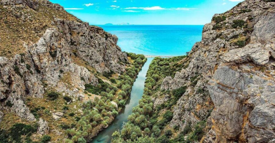 Georgioupolis: Preveli Palm Beach Day Trip by Bus and Boat