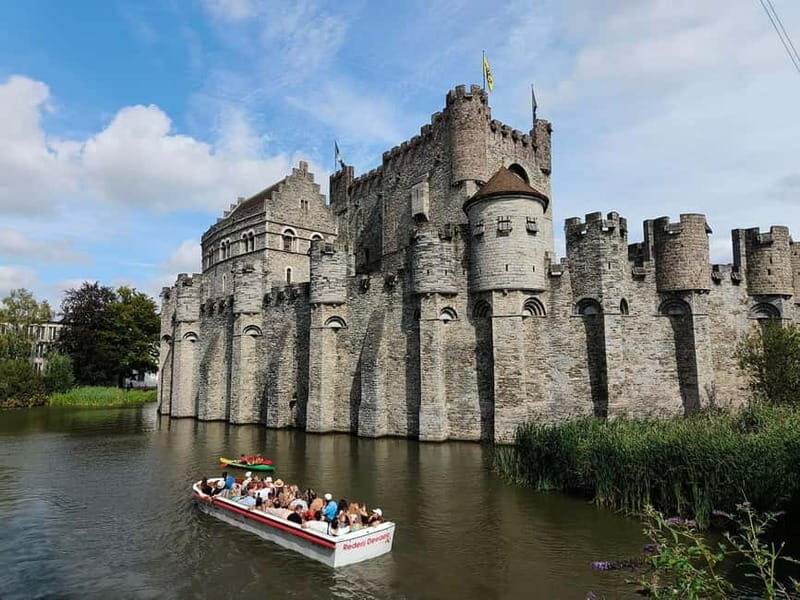 Ghent Completely - 90-minute boat tour (DUTCH ONLY)