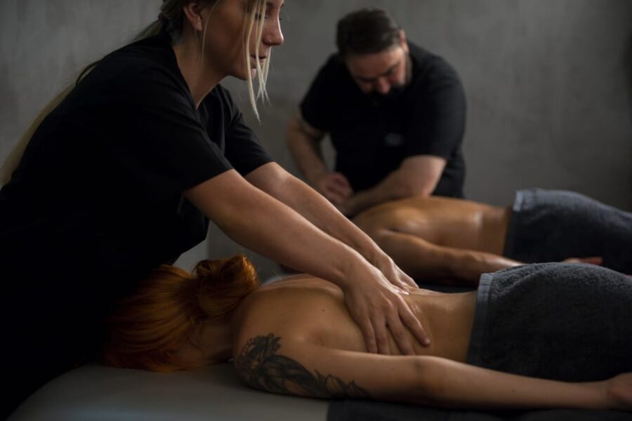 Granada: 50 minute Couples Massage - What to Expect from Your 50-Minute Couples Massage in Granada