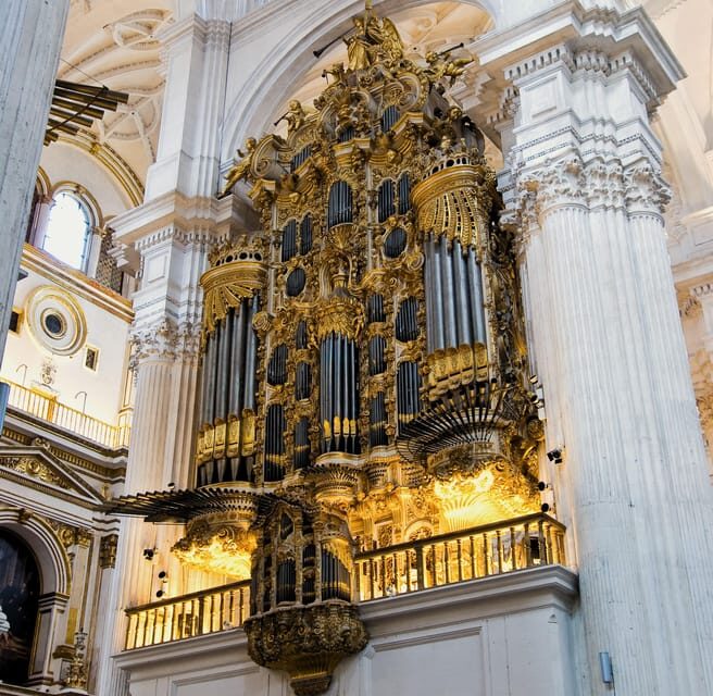 Granada: Private tour of the city center and Cathedral