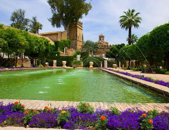Guided tour of the Alcazar de los Reyes Cristianos in Spanish - Introduction
