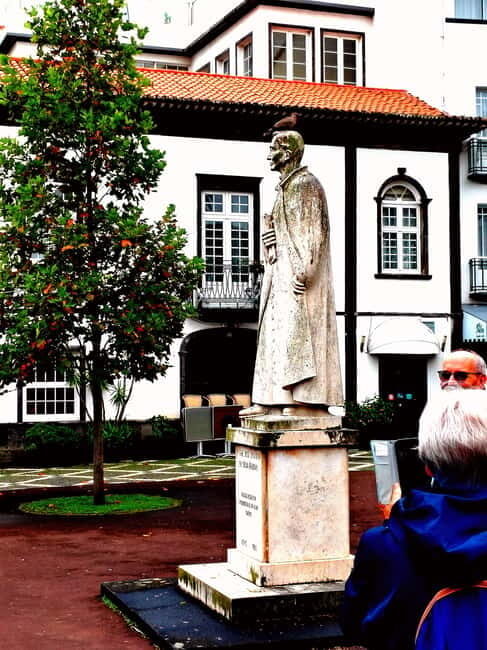 Half Day City Tour in Beautiful Ponta Delgada DE/EN/PT