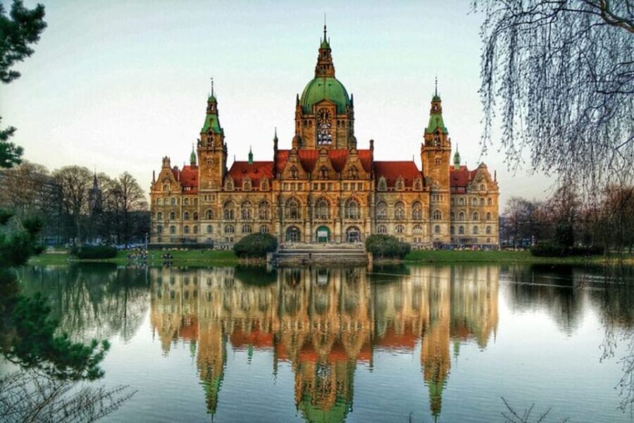 Hanover: Private Walking tour with A Guide (Private Tour)