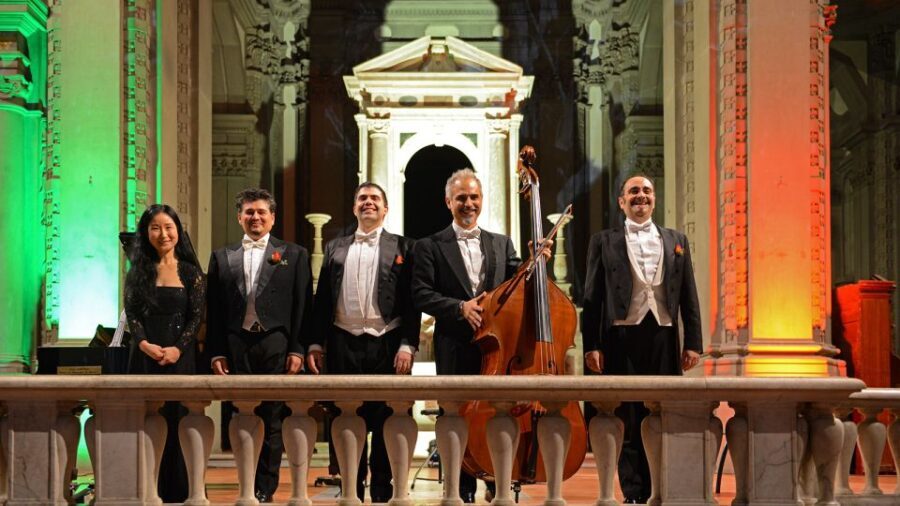Heart of Florence: Dinner and Three Tenors Concert Ticket